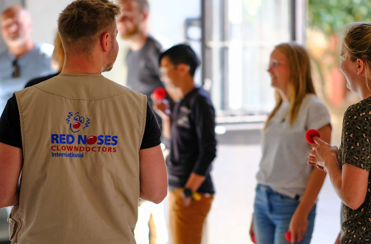 What we do - Emergency Smile | Emergency Smile